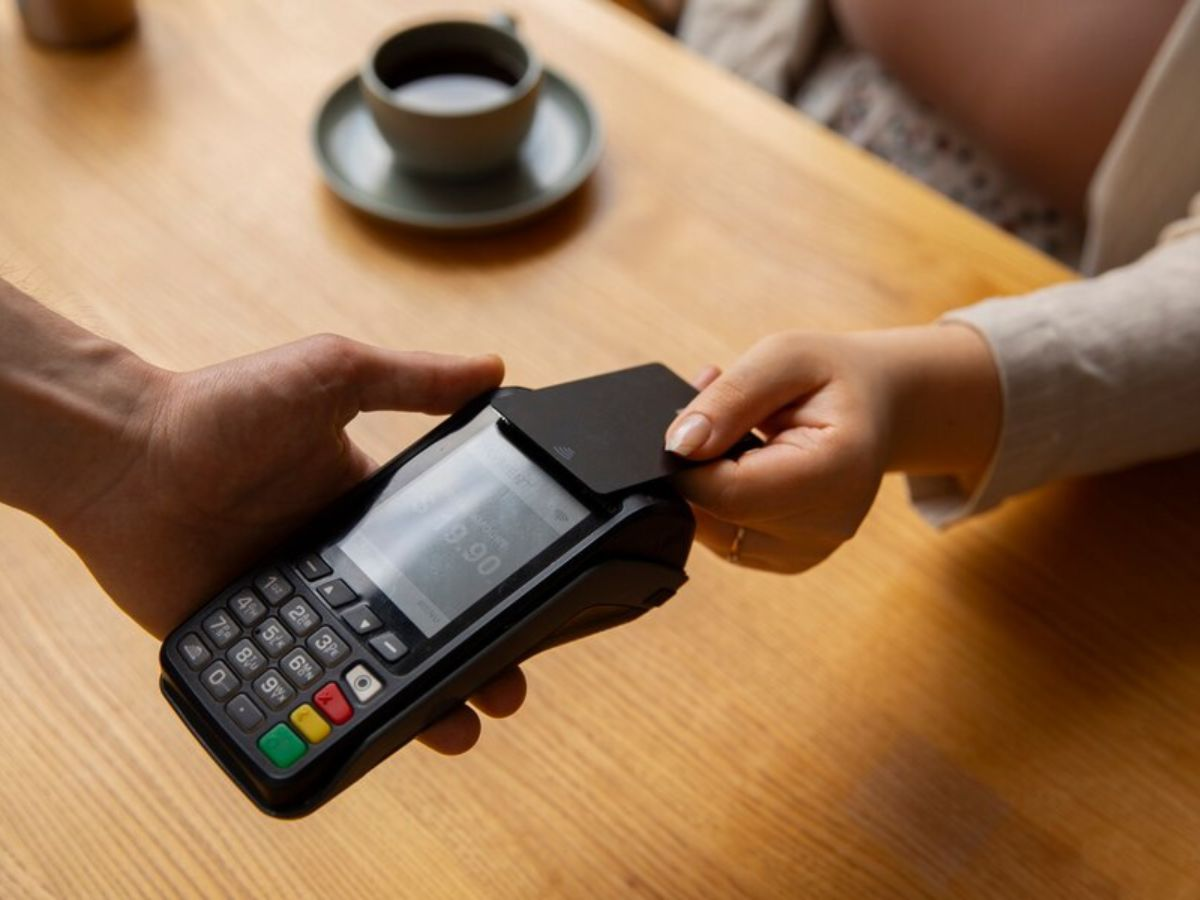 Best POS for Retail Businesses | Vector Payments